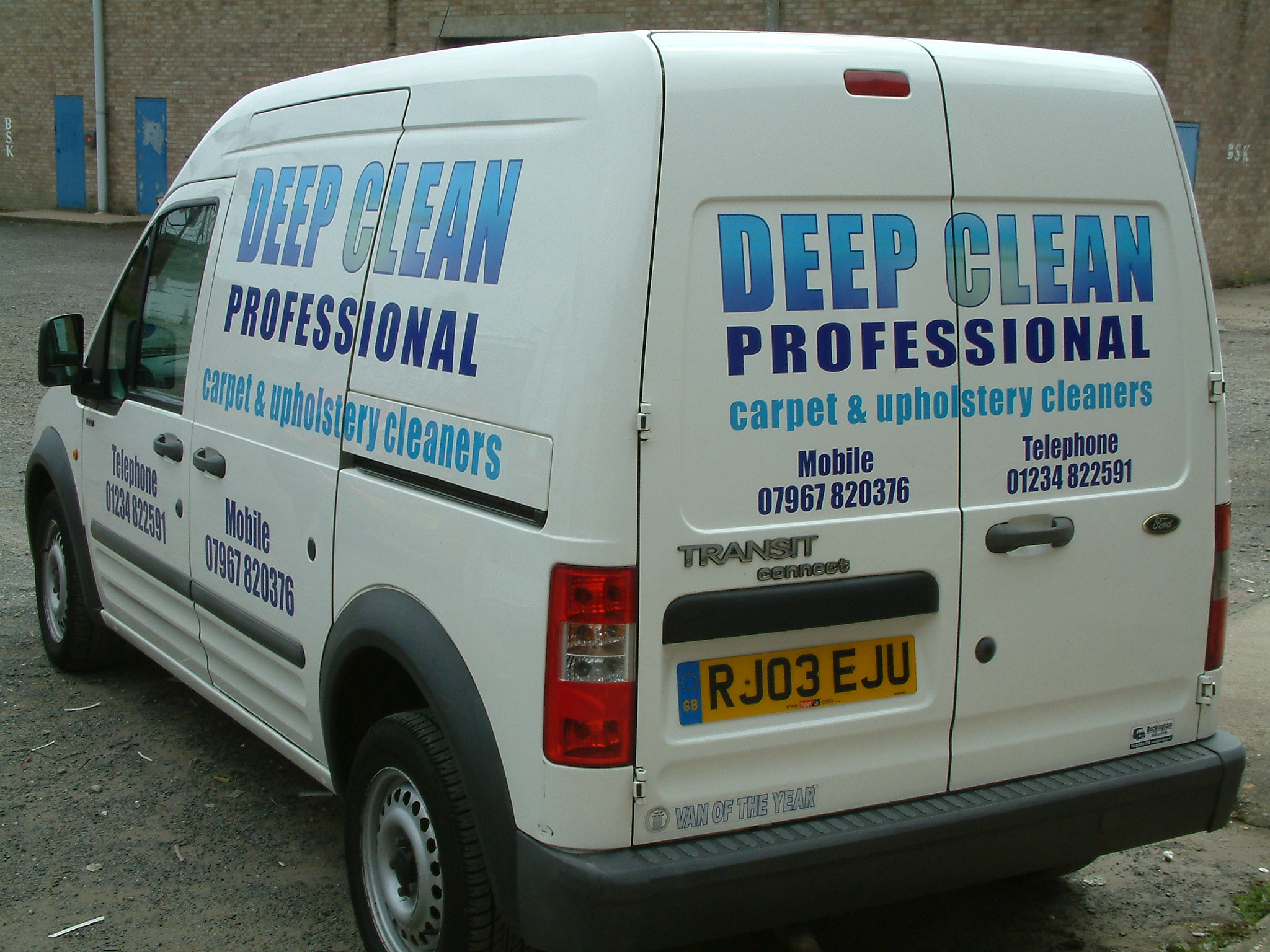 Van Graphics - Van Wraps - Van Signwriting - Metrosigns